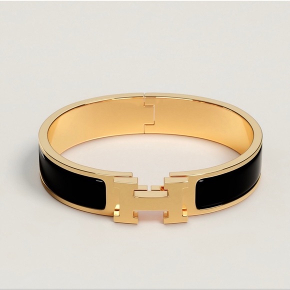 Jewelry | Generic Letter H Clic Bracelet In Gold And Black Enamel ...